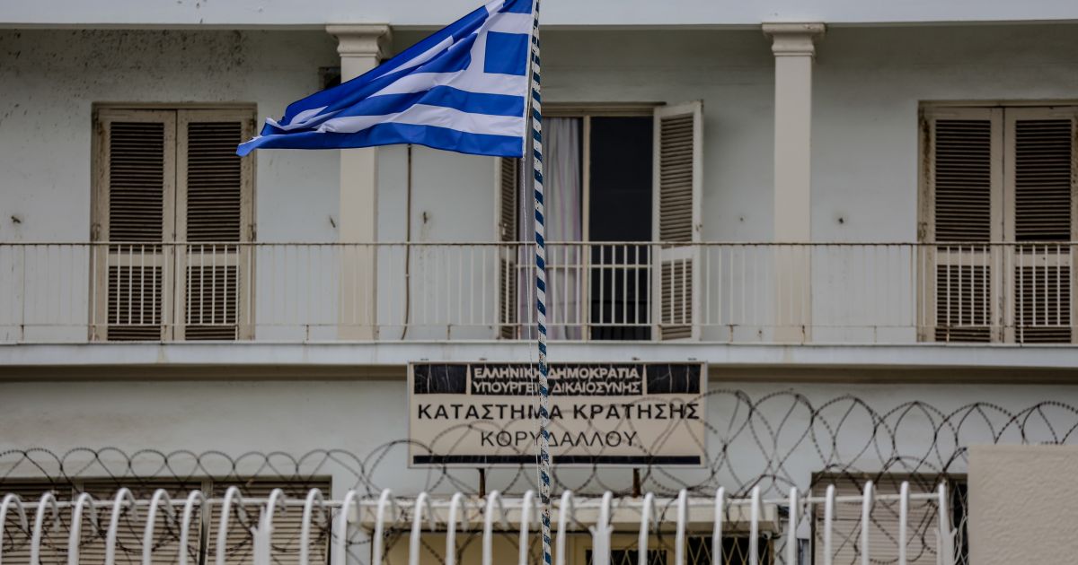 Παραβιάζονται τα ανθρώπινα δικαιώματα στις φυλακές της Ελλάδας ...