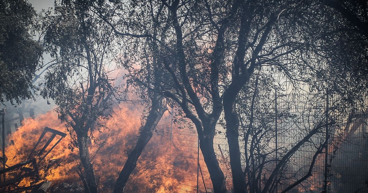 Βελτιωμένη η εικόνα από την πυρκαγιά στα Πιέρια Όρη | Ειδησεις ...