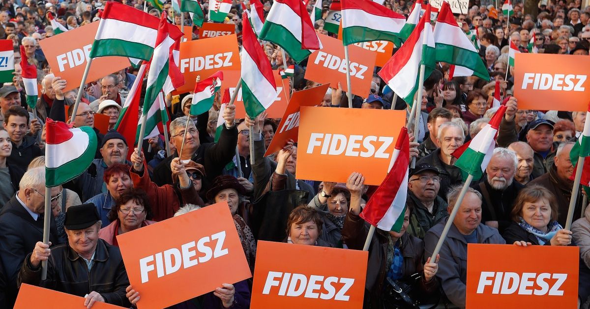 Ουγγαρία: Ενας θαυμαστής του Μακρόν απειλεί τον Ορμπαν | Ειδησεις ...