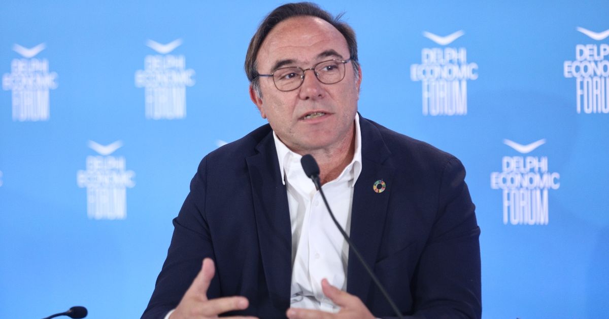 Κόκκαλης: Η δεξιά δεν αλλάζει - Η φον ντερ Λάιεν έτοιμη να συνεργαστεί ...