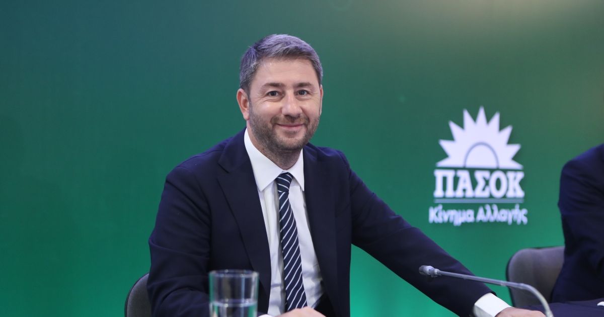 Καζάνι που βράζει το ΠΑΣΟΚ - Προειδοποιητικές βολές κατά Ανδρουλάκη ...