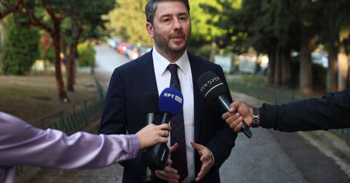 Ο Ανδρουλάκης σηκώνει το γάντι της εσωκομματικής αμφισβήτησης ...