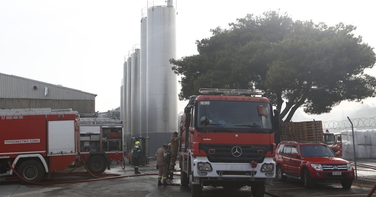 Φωτιά σε εργοστάσιο στην Κηφισιά: Ανοίγουν οι δρόμοι που είχε κλείσει ...