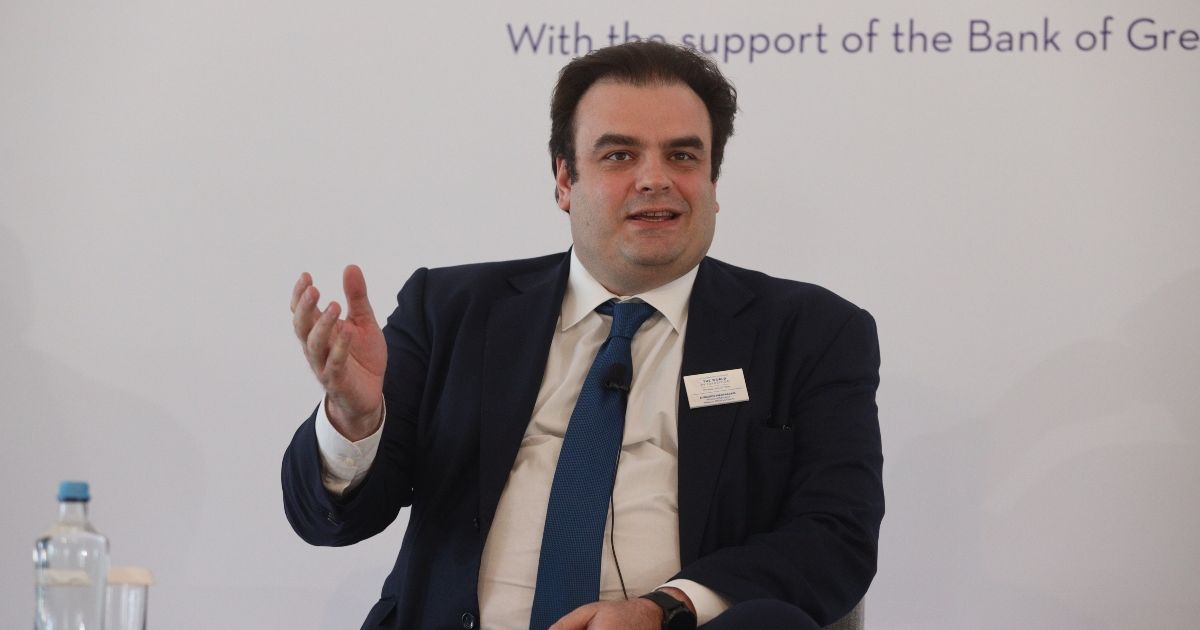 Πιερρακάκης: "Το κινητό στην τσάντα είναι το σύνθημα της νέας σχολικής ...