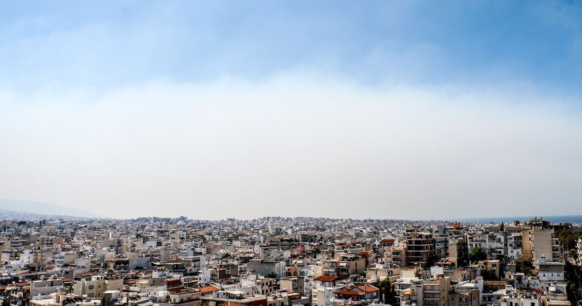 Δορυφορική εικόνα με τη φωτιά στην Αττική – Χάρτες με τις περιοχές που ...