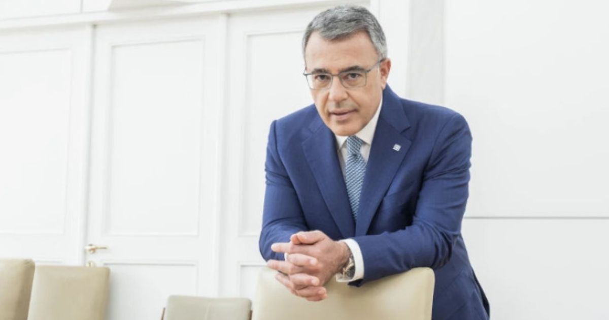 Στην κορυφή της έρευνας της Extel αναδείχθηκαν ο CEO και ο Deputy CEO ...