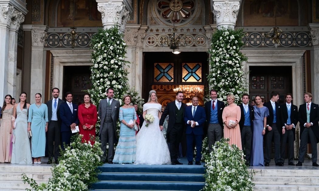Γάμος πριγκίπισσας Θεοδώρας και Μάθιου Κουμάρ: Το βασιλικό νυφικό, οι ...
