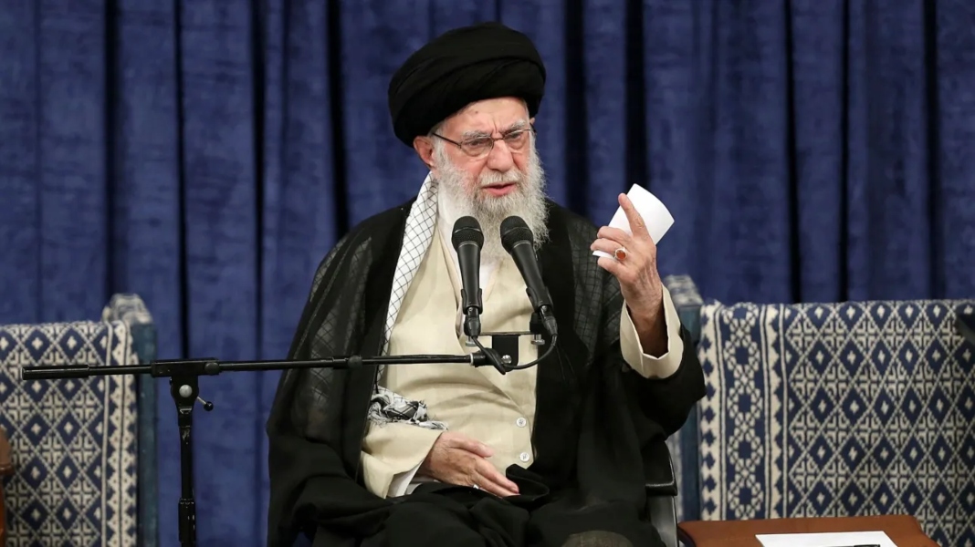 Ο Αλί Χαμενεΐ δήλωσε πως οι νέοι Σύροι «θα αντιταχθούν στον Τζολάνι ...