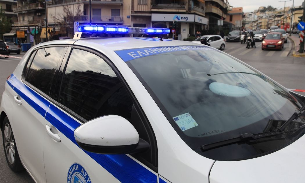 Δάφνη: Εντοπίστηκε ύποπτο αντικείμενο κοντά στο σπίτι της διευθύντριας ...