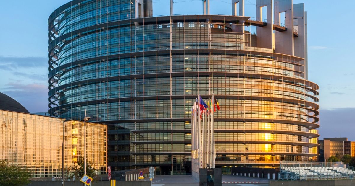 PIMCO για ΕΚΤ: «Βλέπει» νέα μείωση επιτοκίων – Θα παραμείνει ...