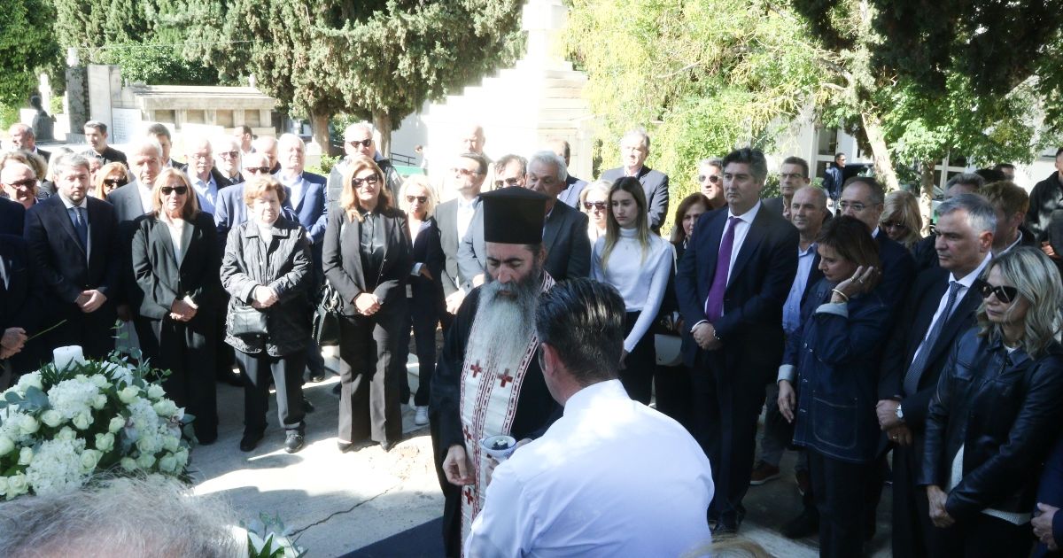 Φώφη Γεννηματά: Συγκίνηση στο μνημόσυνο για τα τρία χρόνια από την ...