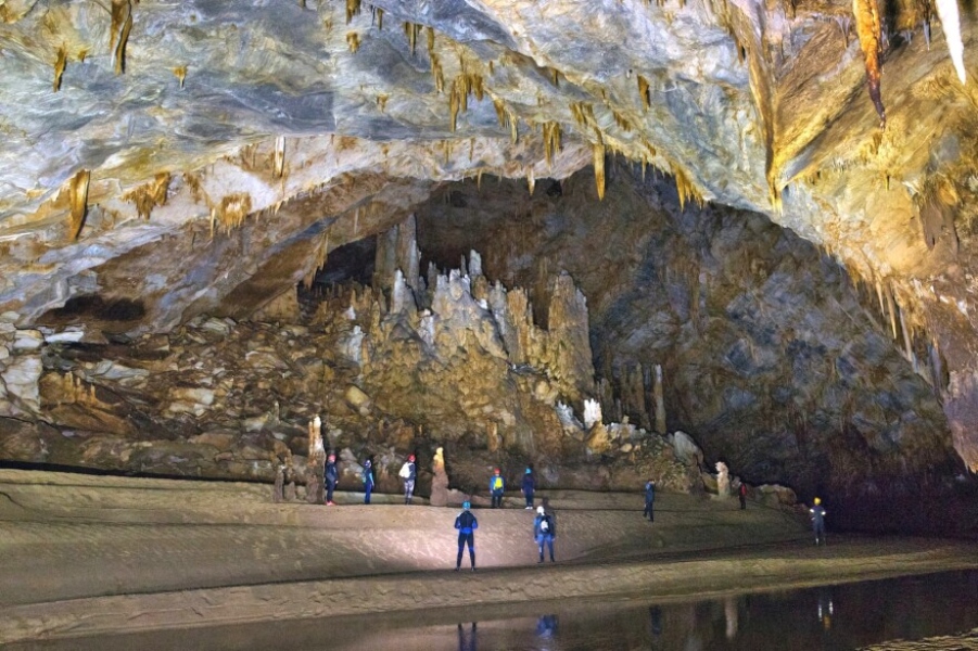 Drama: Greece’s largest river cave drying up—Water levels reach ...