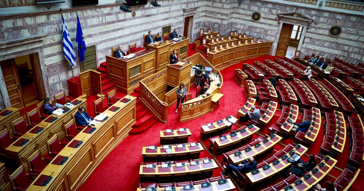 Αναβιώνει ξανά το δίπολο ΝΔ - ΠΑΣΟΚ | Ειδησεις | Pagenews.gr