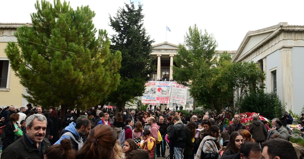 Κορυφώνονται οι εκδηλώσεις για την επέτειο του Πολυτεχνείου με τη ...