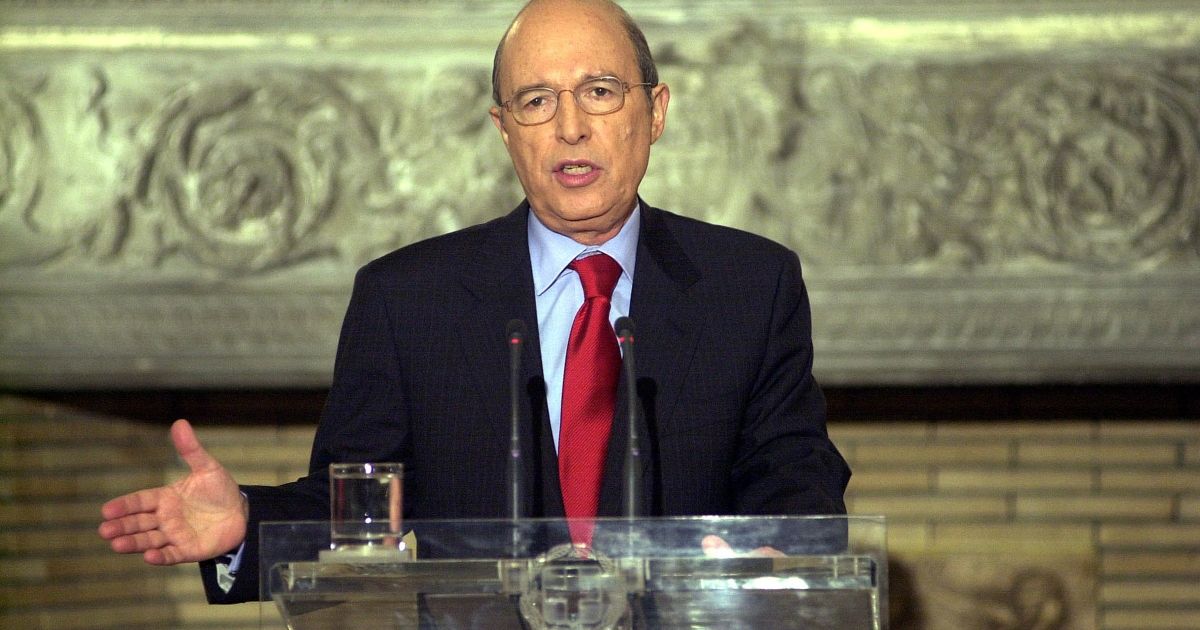 Simitis: Sorrow over the death από the former Prime Minister – Funeral ...