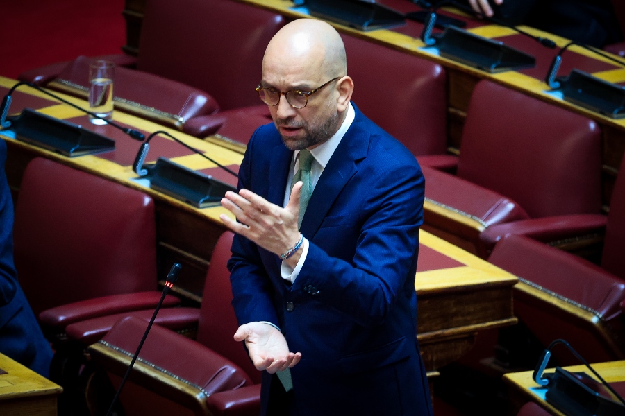 Εκτάκτως στο νοσοκομείο ο βουλευτής Κώστας Μπάρκας – Δεν θα ψηφίσει για ...