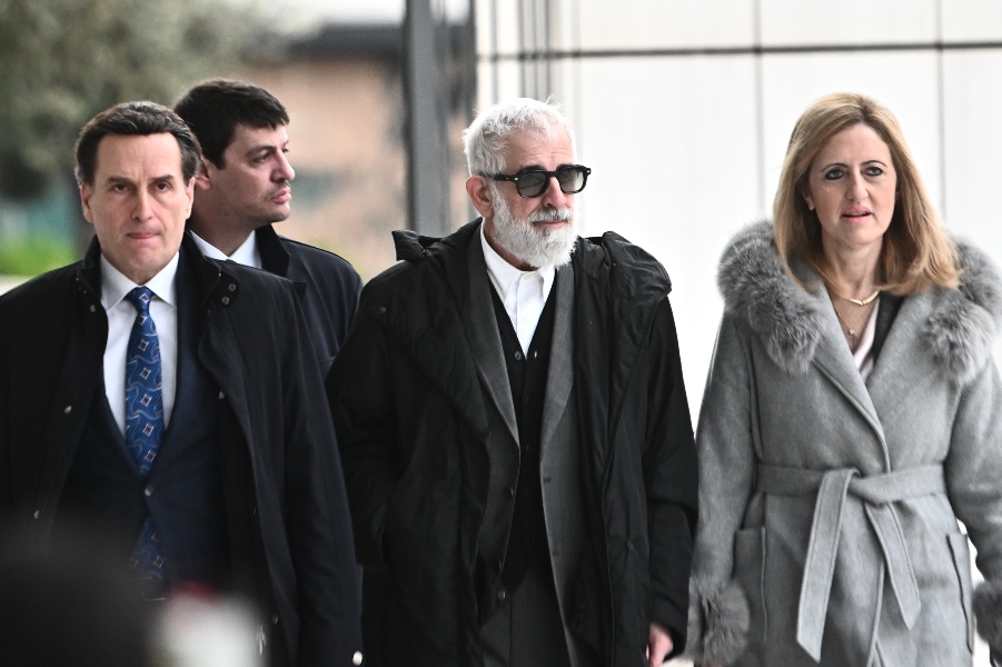 Δίκη Φιλιππίδη: «Αδύνατο να είχε συναινετικό σ@ξ με τον κατηγορούμενο ...