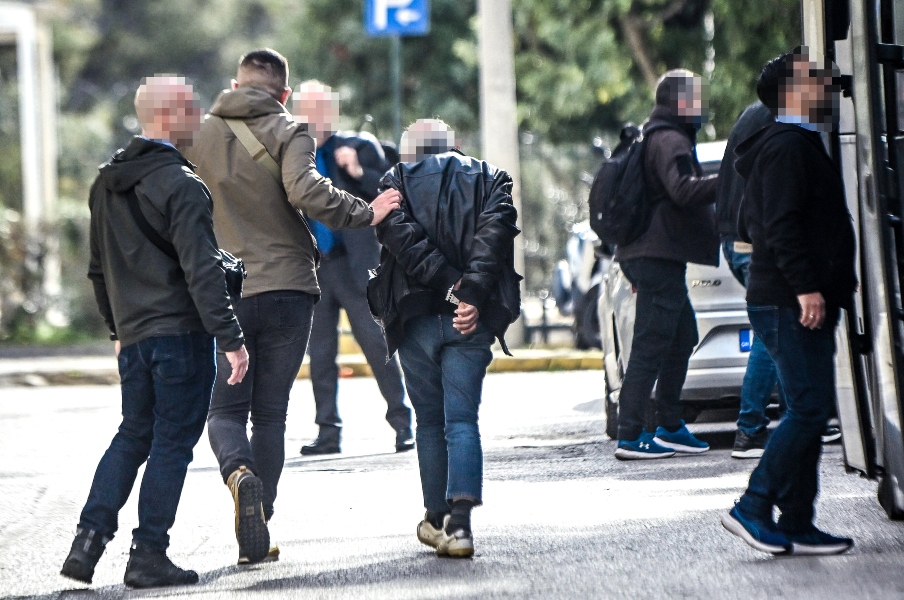 Κύκλωμα προστασίας σε οίκους ανοχής και λέσχες: Από το 2016 ξεκινάει η ...
