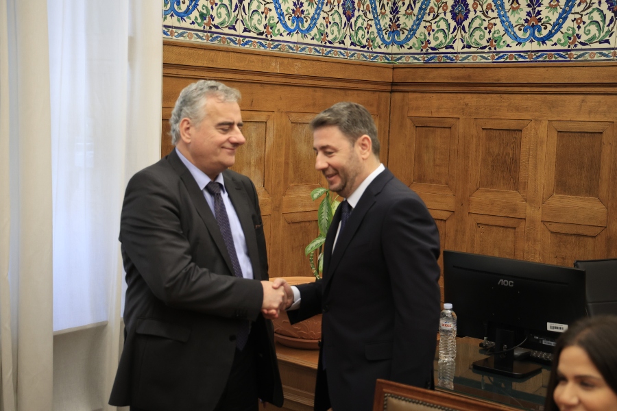 ΠΑΣΟΚ: Τον Τάσο Γιαννίτση προτείνει ο Νίκος Ανδρουλάκης για Πρόεδρο της ...