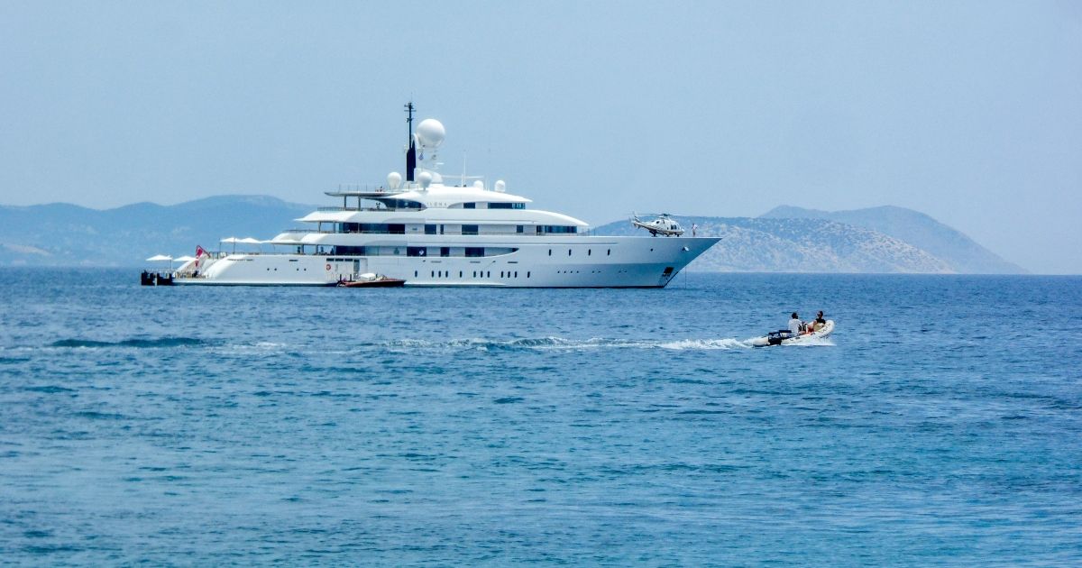 Στην Ελλάδα μεταφέρει την έδρα της η μεγαλύτερη ναυτιλιακή της Τουρκίας ...
