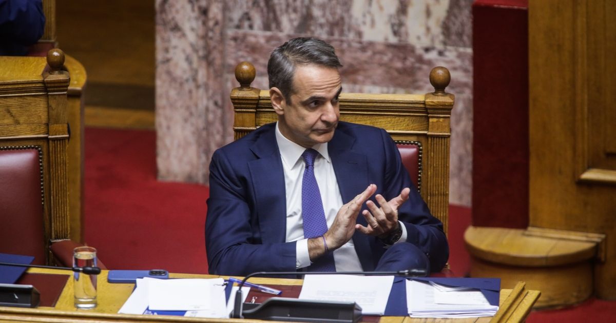 Υπό ασφυκτική πίεση η κυβέρνηση για τα Τέμπη | Ειδησεις | Pagenews.gr