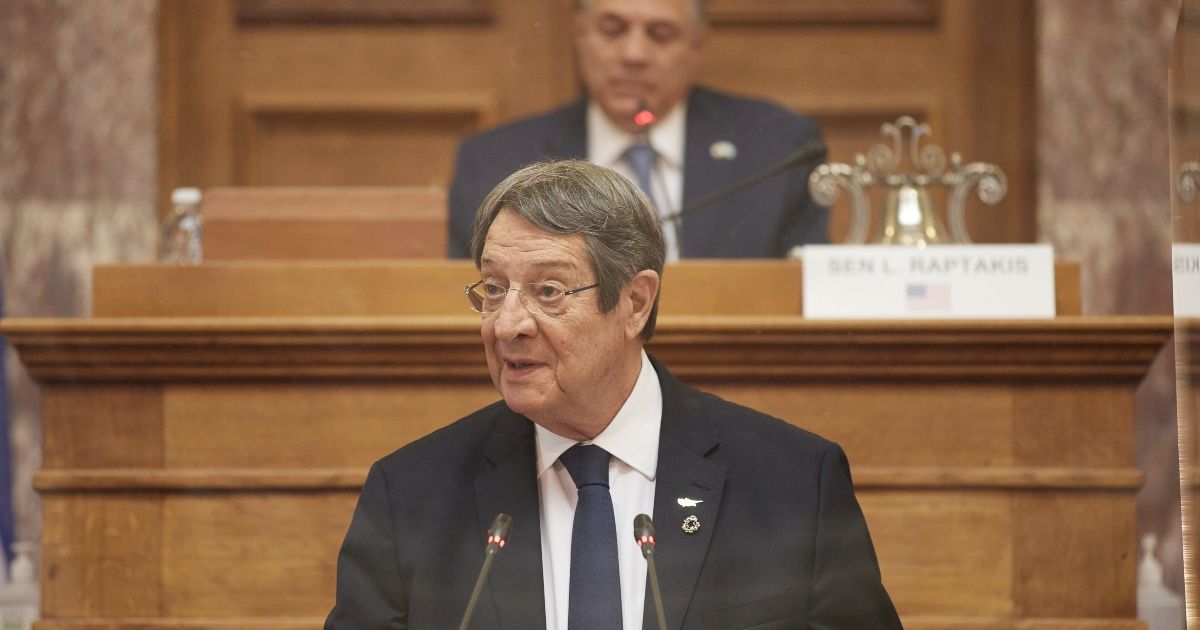Αναστασιάδης: Η στήριξη στο σχέδιο Ανάν και η απειλή της Τουρκίας στο ...