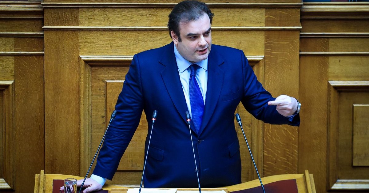 Πιερρακάκης: Έξι από τα πρώτα δέκα σχολεία με τις υψηλότερες επιδόσεις ...