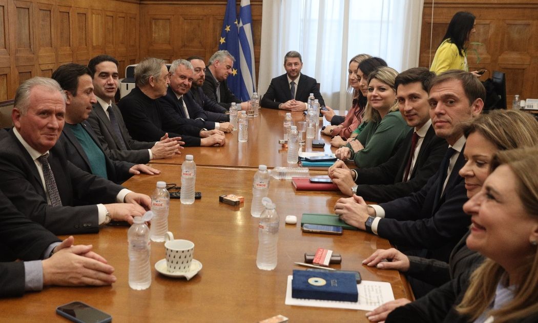 ΠΑΣΟΚ: Κήρυξε πόλεμο στον ΣΥΡΙΖΑ ο Ανδρουλάκης -«Τοξική αντιπολίτευση ...
