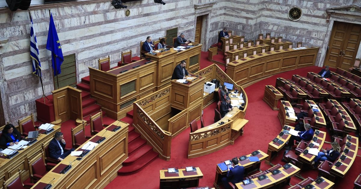 Στα χαρακώματα η αντιπολίτευση στη Βουλή | Ειδησεις | Pagenews.gr
