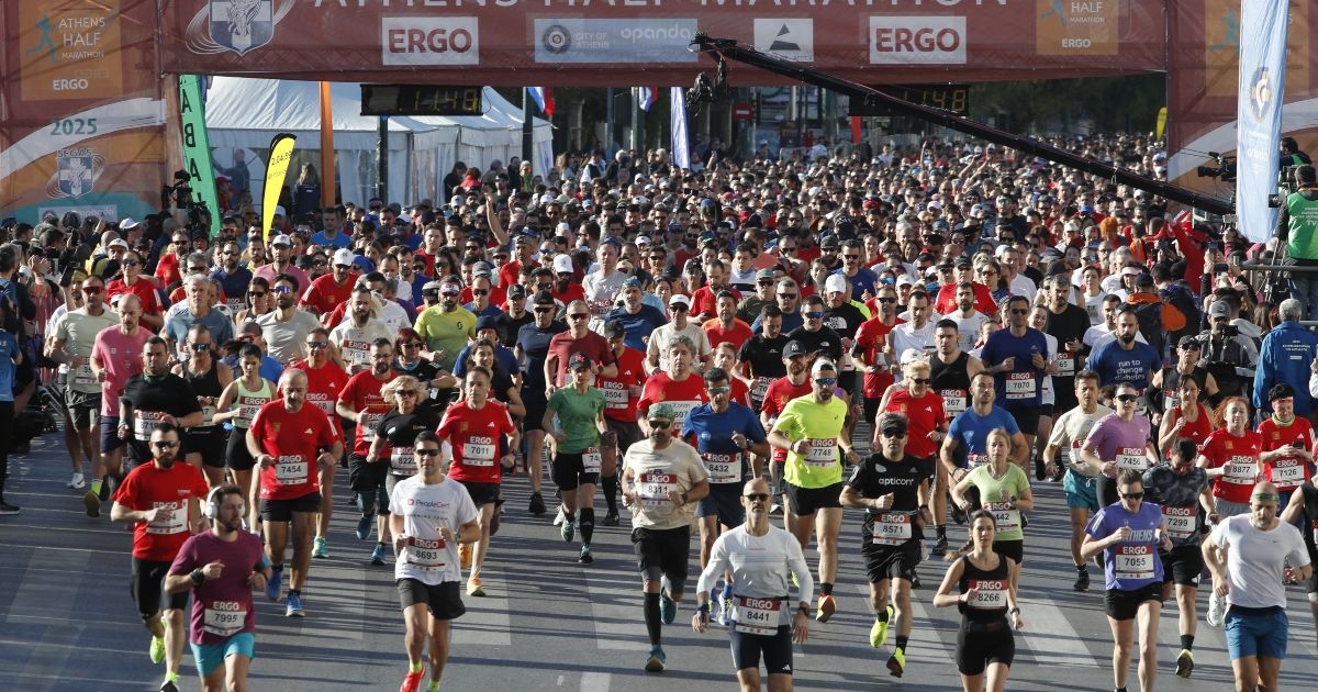Απροσπέλαστο μέχρι το μεσημέρι της Κυριακής το κέντρο της Αθήνας λόγω ...