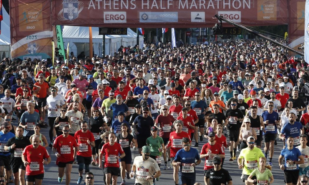 13ος Ημιμαραθώνιος Αθήνας: Θριάμβευσε η Μαρινάκου - Το ρεκόρ του ...