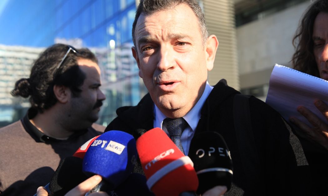 «Καλύτερα τα παιδιά μου να έβλεπαν πορνοταινία» λέει ο βουλευτής της ...