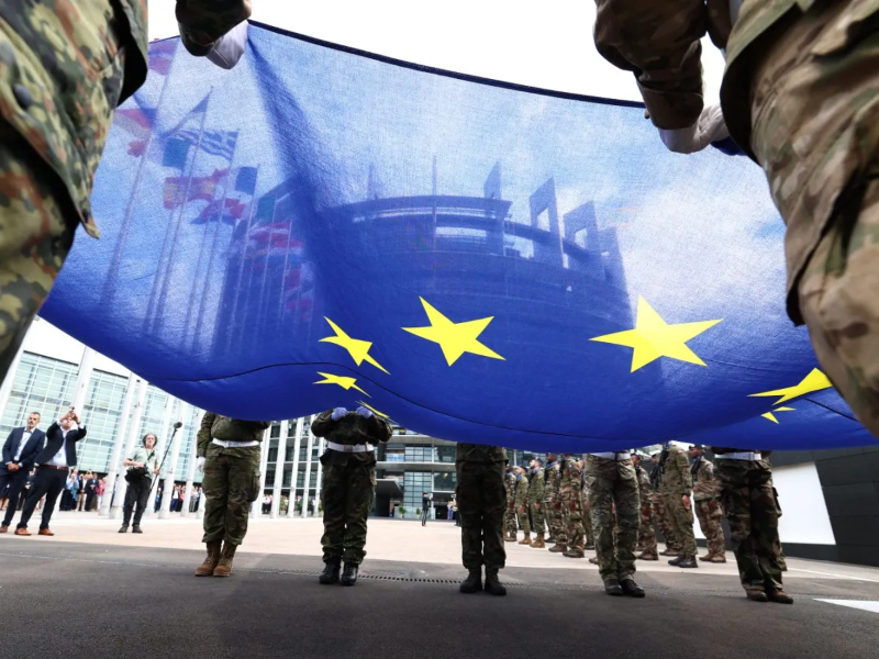 ReArm Europe: 800 δισ. ευρώ για την ευρωπαϊκή Άμυνα επιδιώκει να ...