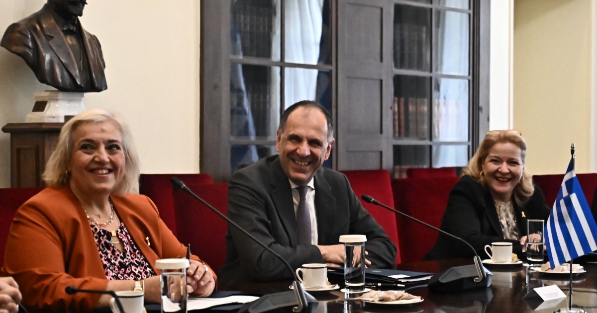 Επίσκεψη Γεραπετρίτη - Παπαδοπούλου στην Κωνσταντινούπολη | Ειδησεις ...