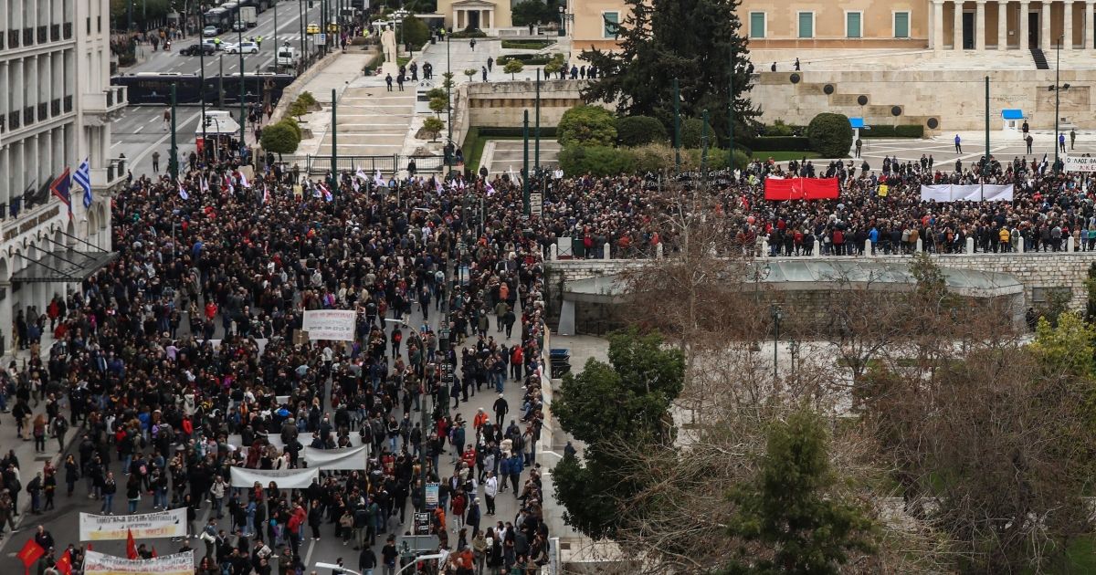 Απεργία και γενικό "λουκέτο" σήμερα στη χώρα | Ειδησεις | Pagenews.gr