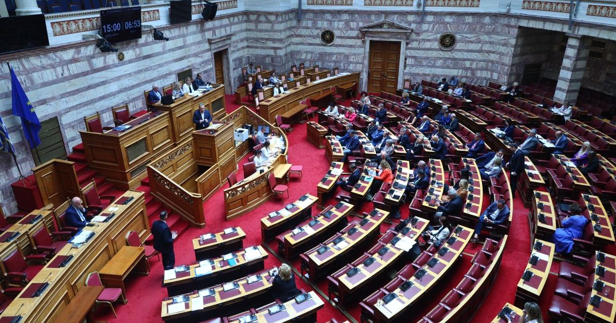 Πυρ ομαδόν της αντιπολίτευσης για τον ΟΠΕΚΕΠΕ | Ειδησεις | Pagenews.gr