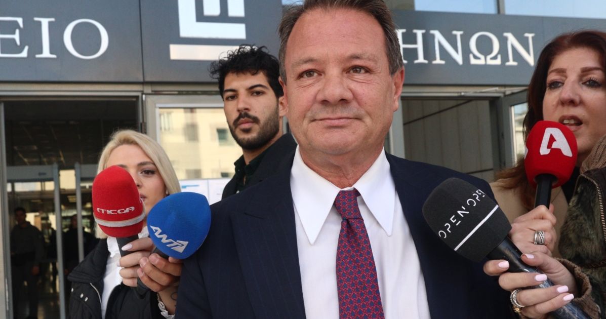 Απόστολος Λύτρας: Αγωγή μαμούθ στην πρώην σύζυγό του - Ζητάει 1.000.000 ...