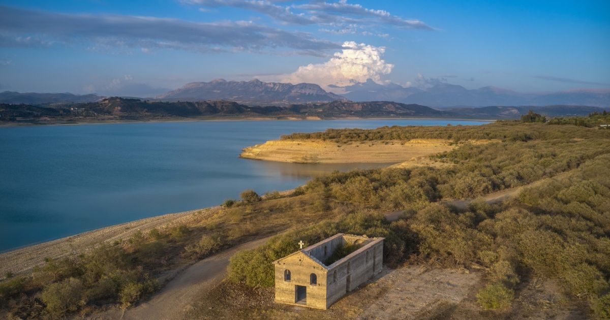 Bloomberg: Πώς σκέφτεται η Ελλάδα να αντιμετωπίσει τη λειψυδρία ...