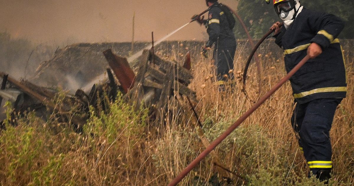 Σε εξέλιξη οι φωτιές σε Καστοριά και Ευρυτανία | Ειδησεις | Pagenews.gr