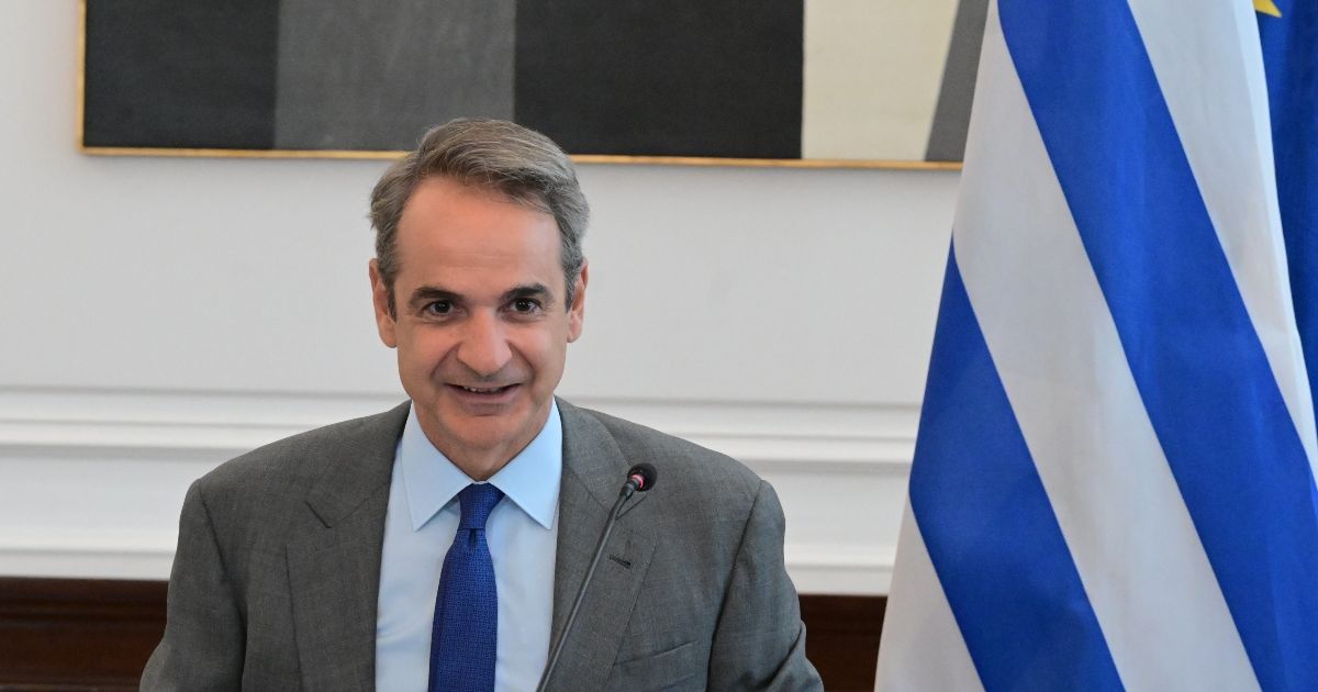 Μητσοτάκης: Φυγή προς τα εμπρός λίγο πριν τα μπάνια του λαού | Ειδησεις ...