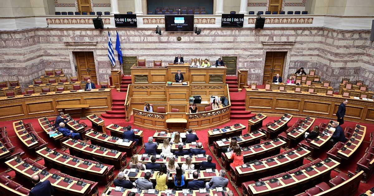 Η επόμενη μέρα μετά τη μάχη της Βουλής | Ειδησεις | Pagenews.gr