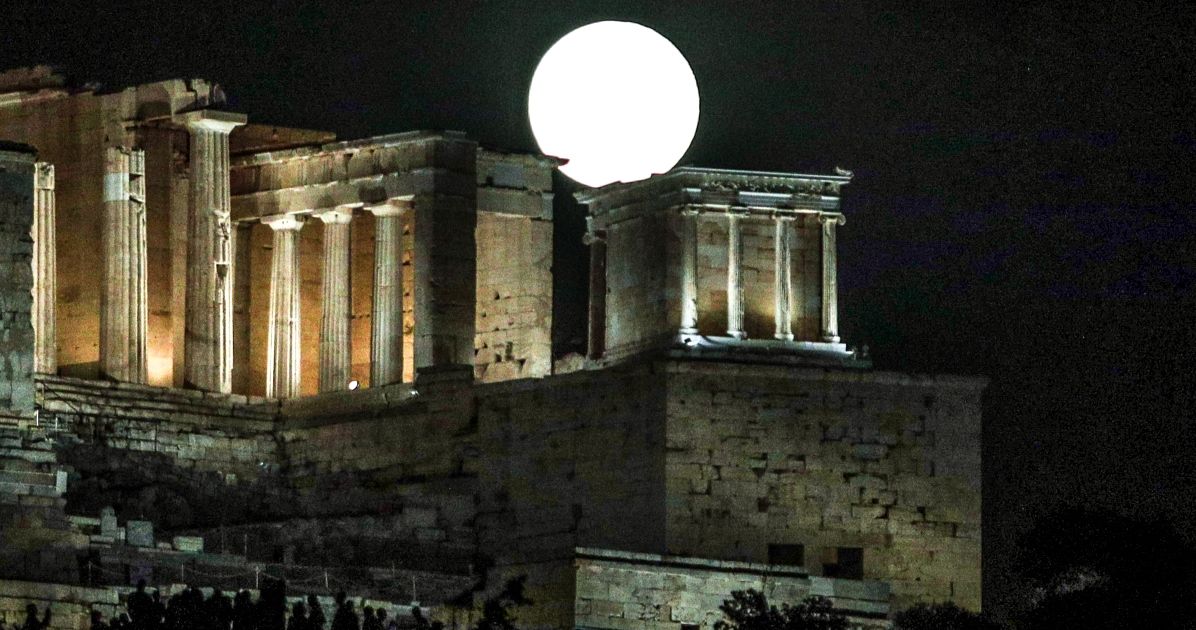 Οξύρρυγχος: Από την Αθήνα ως τις ακτές της Ηπείρου-Μια νύχτα που ένωσε ...