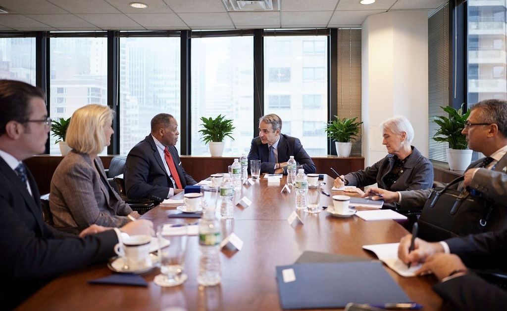 «Συνάντηση Μητσοτάκη με τον πρόεδρο της Lockheed Martin: Προχωρούν ομαλά τα προγράμματα F-16 και ...