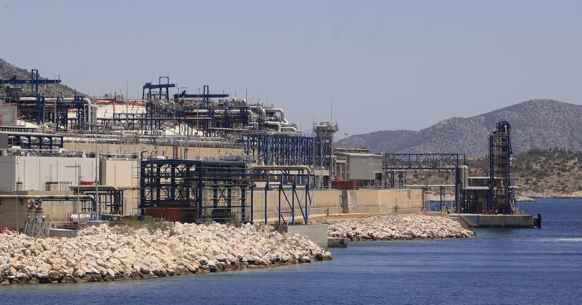 Η Ελλάδα ως ενεργειακή «πύλη» της Ουκρανίας: Πώς η Ρεβυθούσα γίνεται ...