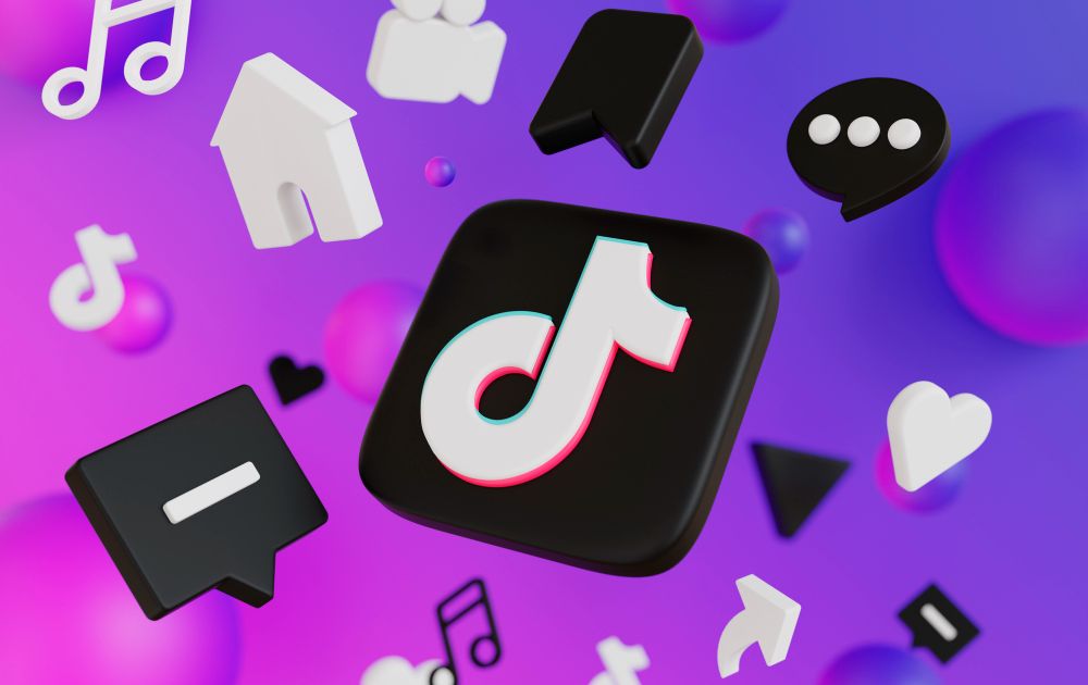 Από το Χόλιγουντ έως το TikTok: Η δυναστεία των Έλισον που αλλάζει τα ...