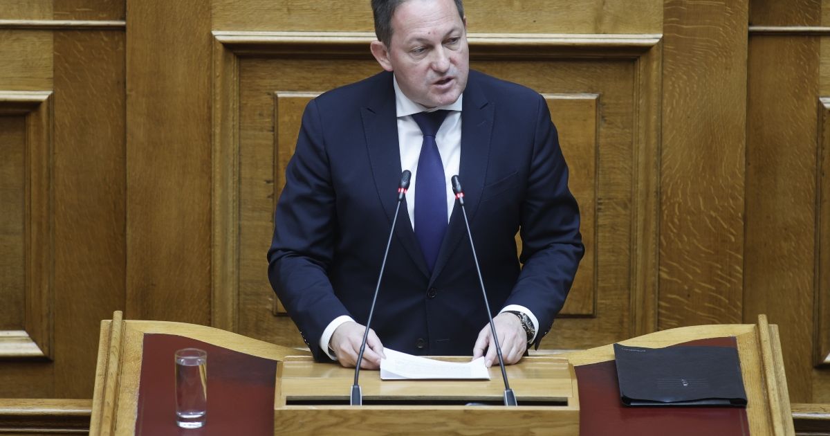 Ο Πέτσας βάζει τάξη στα μπλόκα, στο ΠΑΣΟΚ και στην… κεντροαριστερή ...