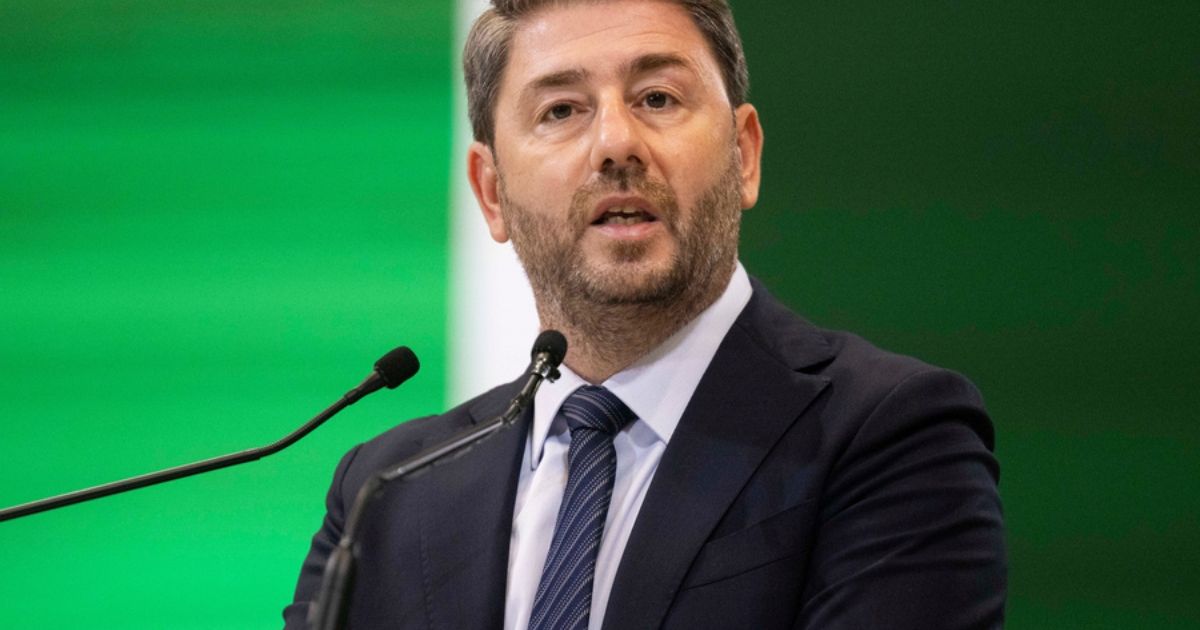 Ανδρουλάκης: «Ο πρωθυπουργός χρησιμοποιεί τον Άγνωστο Στρατιώτη για να ...
