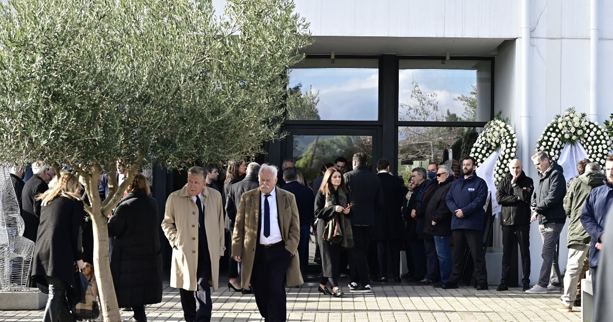 Ριτσώνα: Τελευταίο αντίο στον Γιώργο Παπαδάκη από φίλους ...